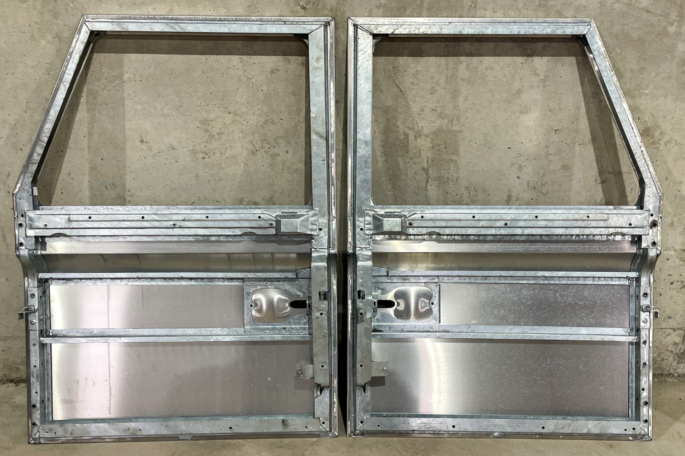 Defender Front Row Doors - Galvanised Frame -Push Button Handle ...
