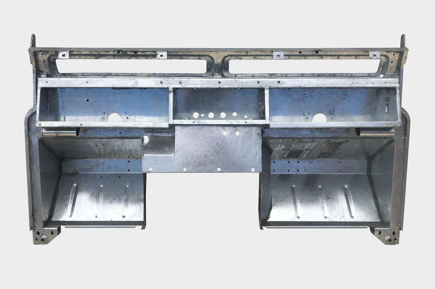 Land Rover Series 2A 6-Cylinder Galvanised Bulkhead | Shielder Chassis ...